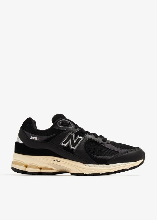 New Balance 2002R Black – Stencil